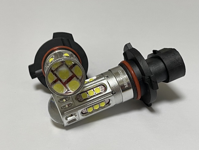 [強烈な輝度] Cree3030 chip 25pcs／1500LM ホワイト（6000K）／9005XS（HB3A）