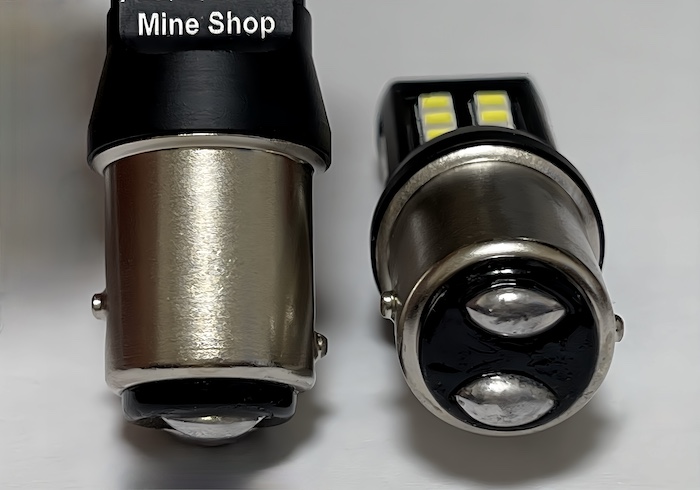 S25／BAY15D（180°ピン段違い／ダブル）／2835monster led(20pcs) 900LM（赤・Red）2個セット（12V車／24V車 兼用）